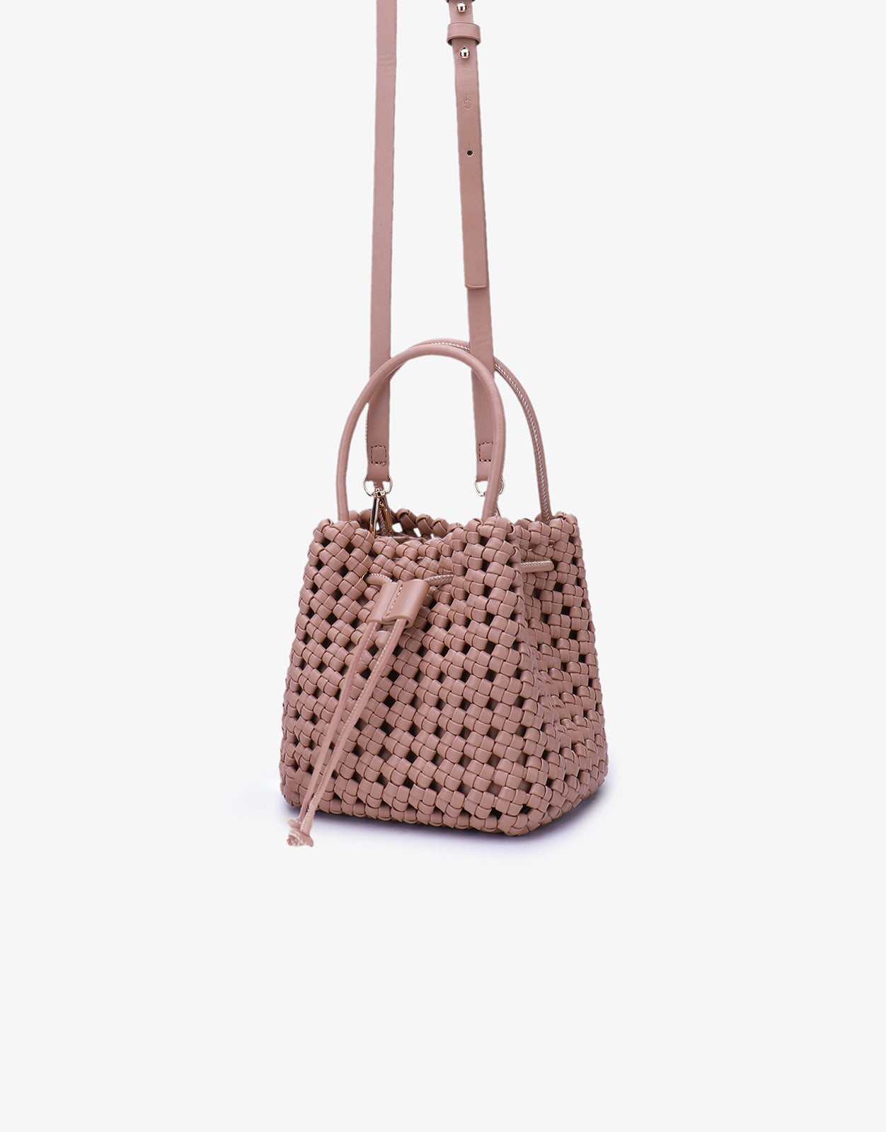 PERRIE BUCKET MINI WOVEN SQUARE LIGHT TAN – REMI/REID